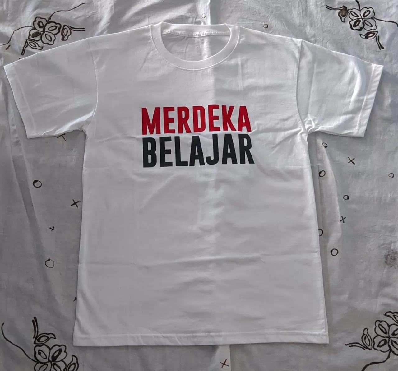 Jual kaos merdeka belajar ukuran xxl (panjang) 20s | smksip